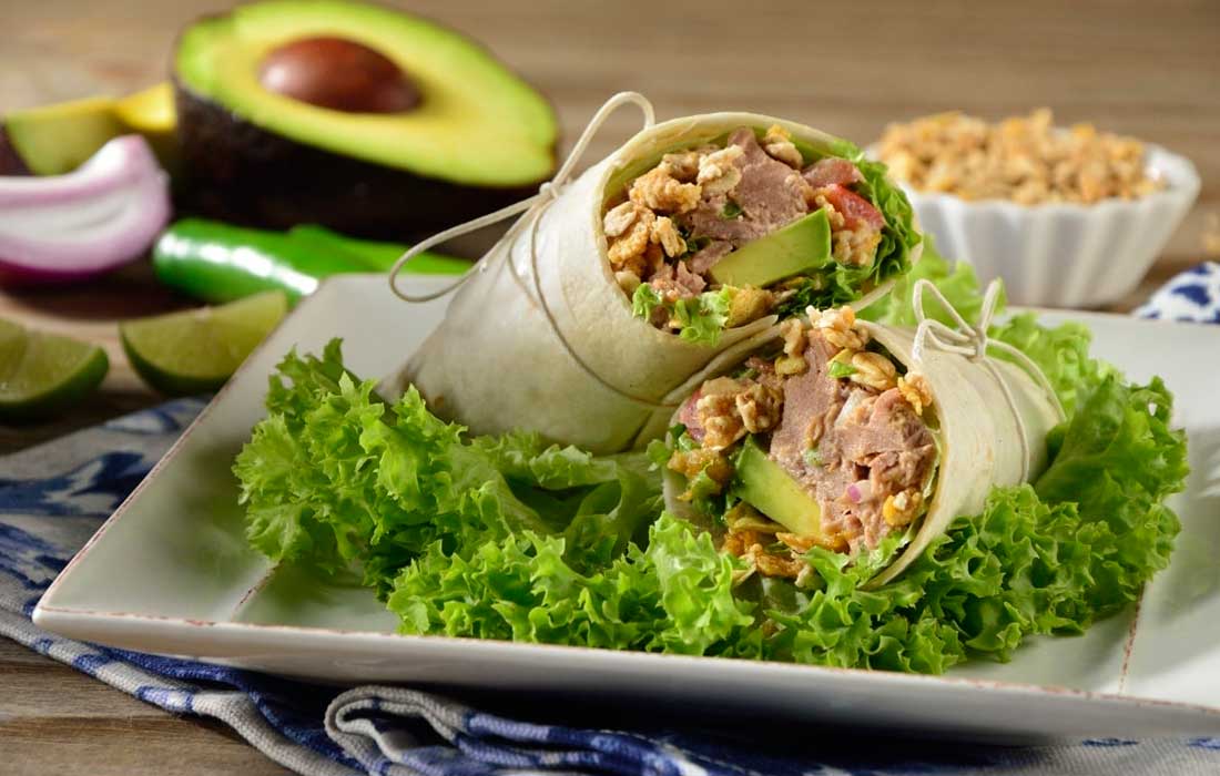 ¡Delicioso! Ricos wraps de atún y aguacate en tan sólo cinco minutos